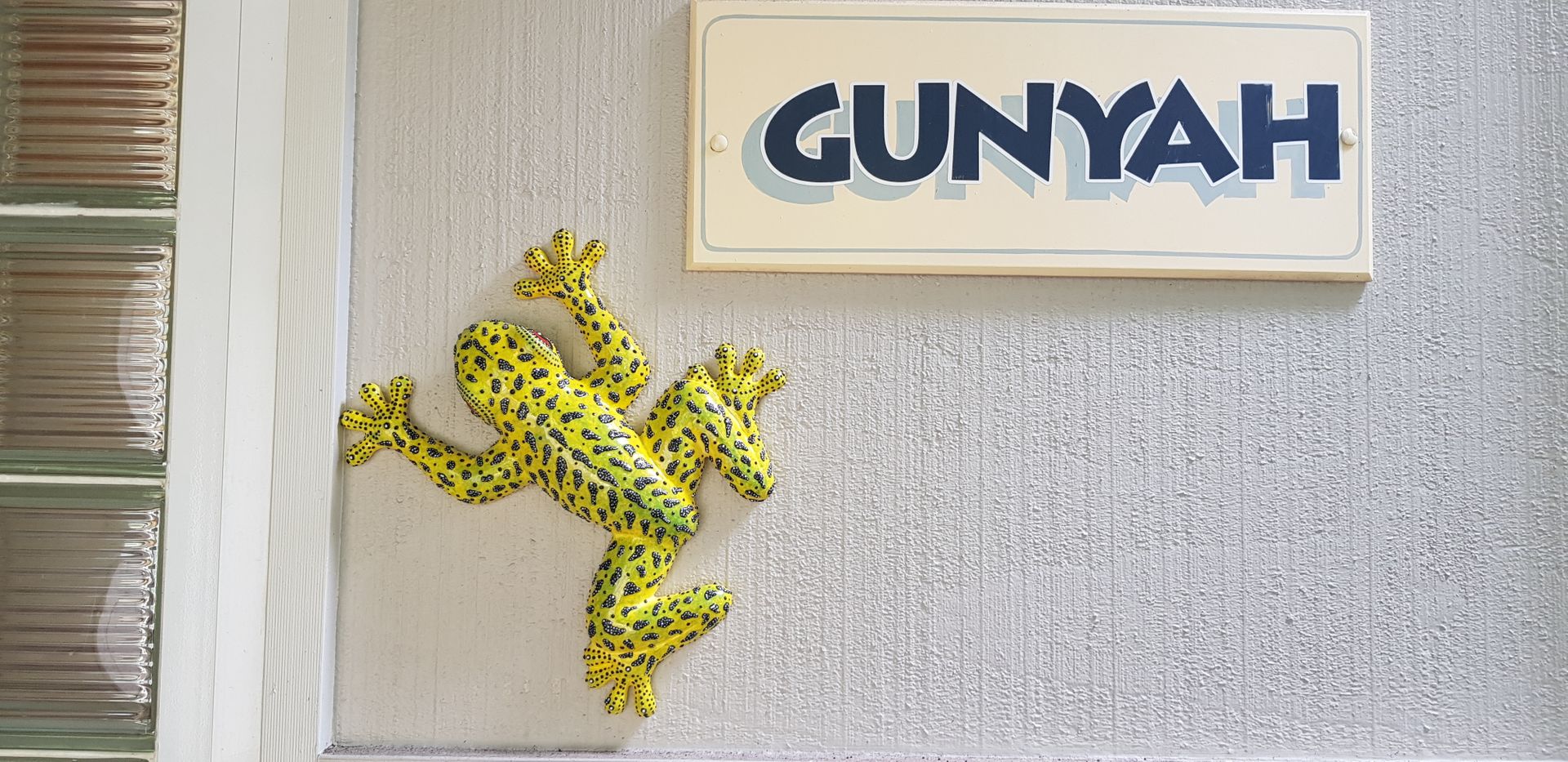 GUNYAH - THREE BEDROOM SURROUNDED BY MOTHER NATURE - South West Rocks ...